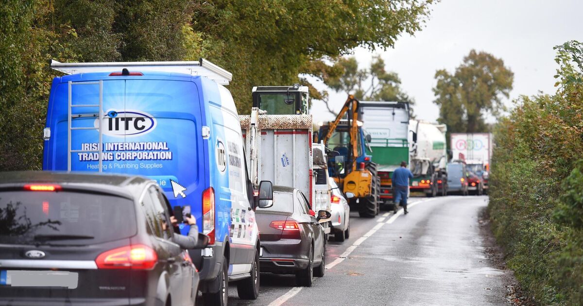 WATCH: Truckers protest at ‘scandalous’ state of N73 road