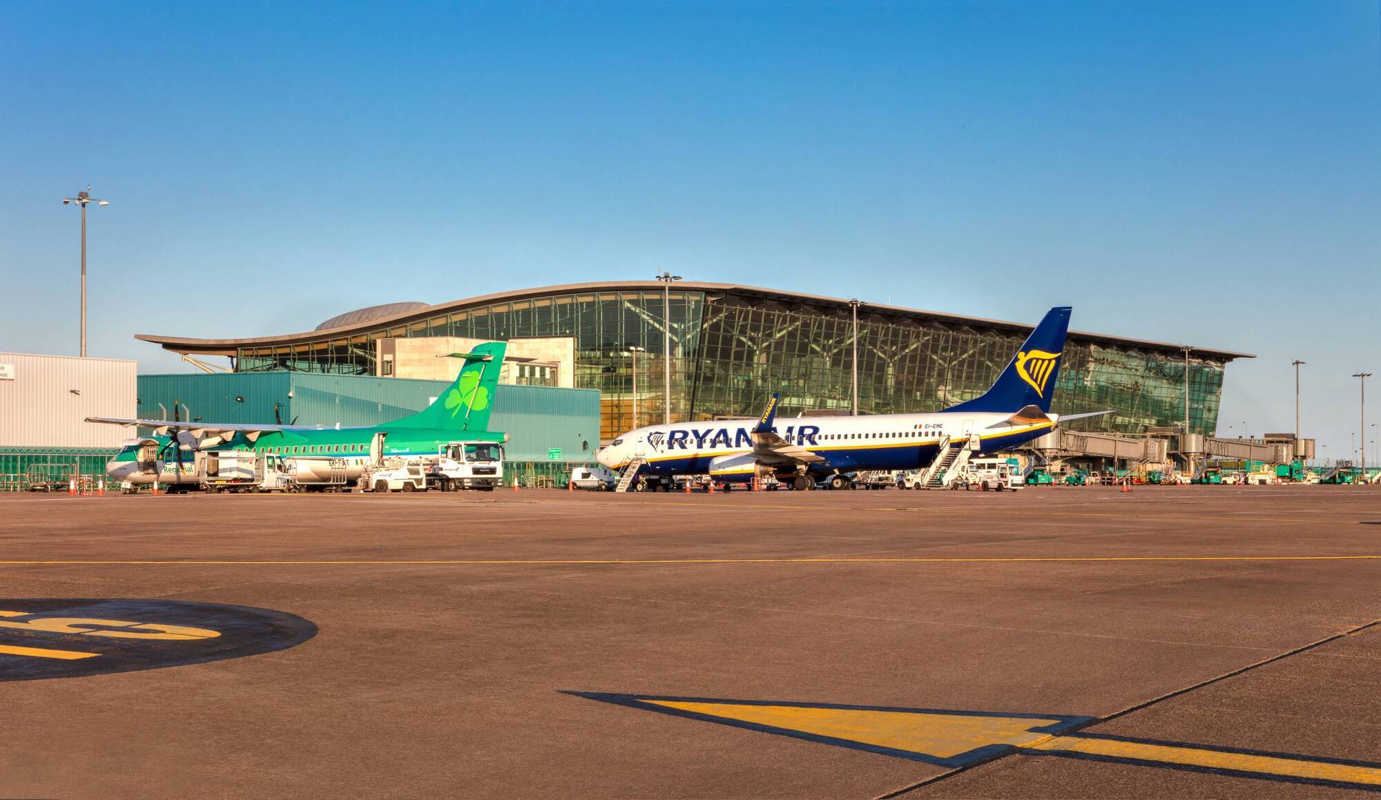 Cork Airport to refurbish its main runway