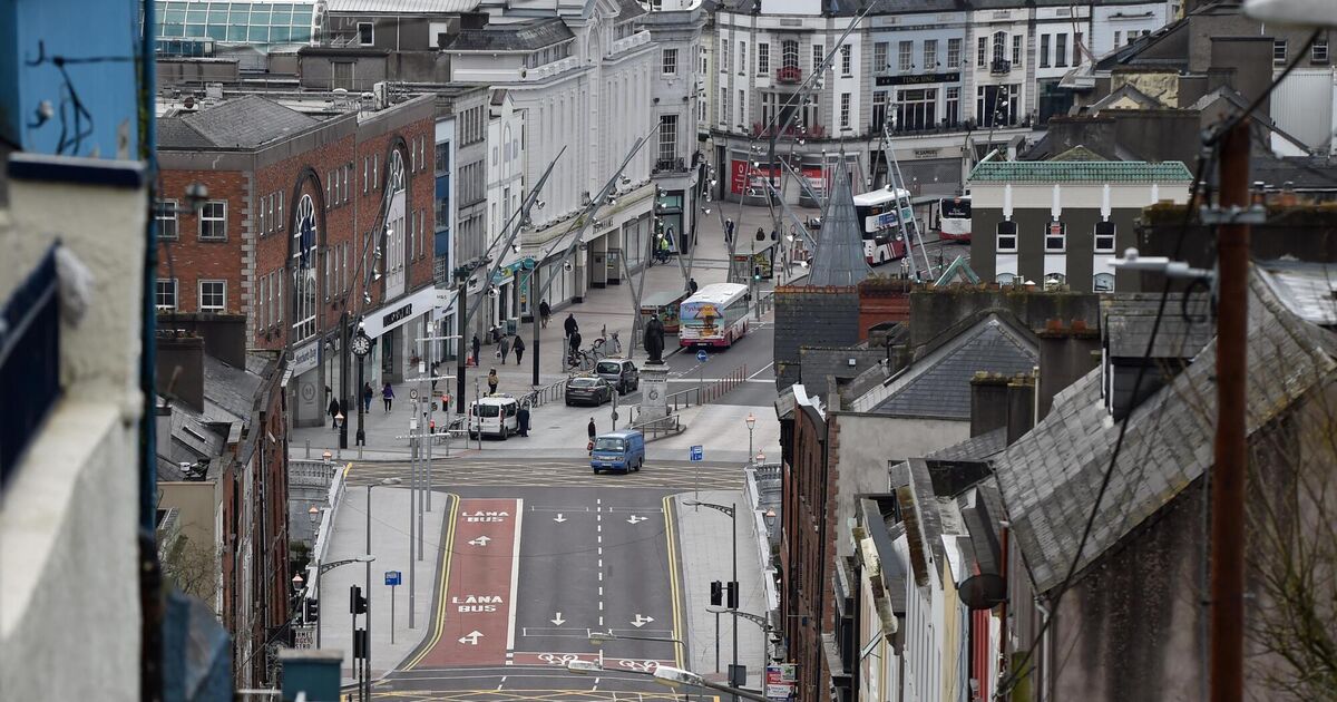 Fears for Oasis stores in Cork; 'It would be surprising if more stores ...