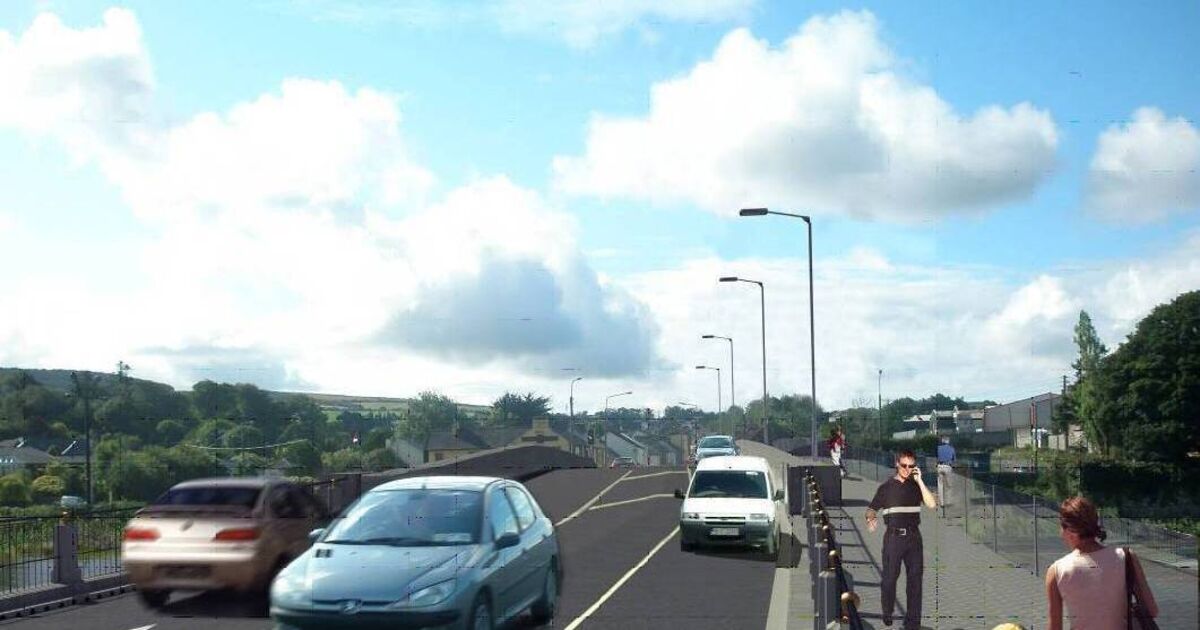 Work on the Mallow bridge boardwalk is to pause over Christmas