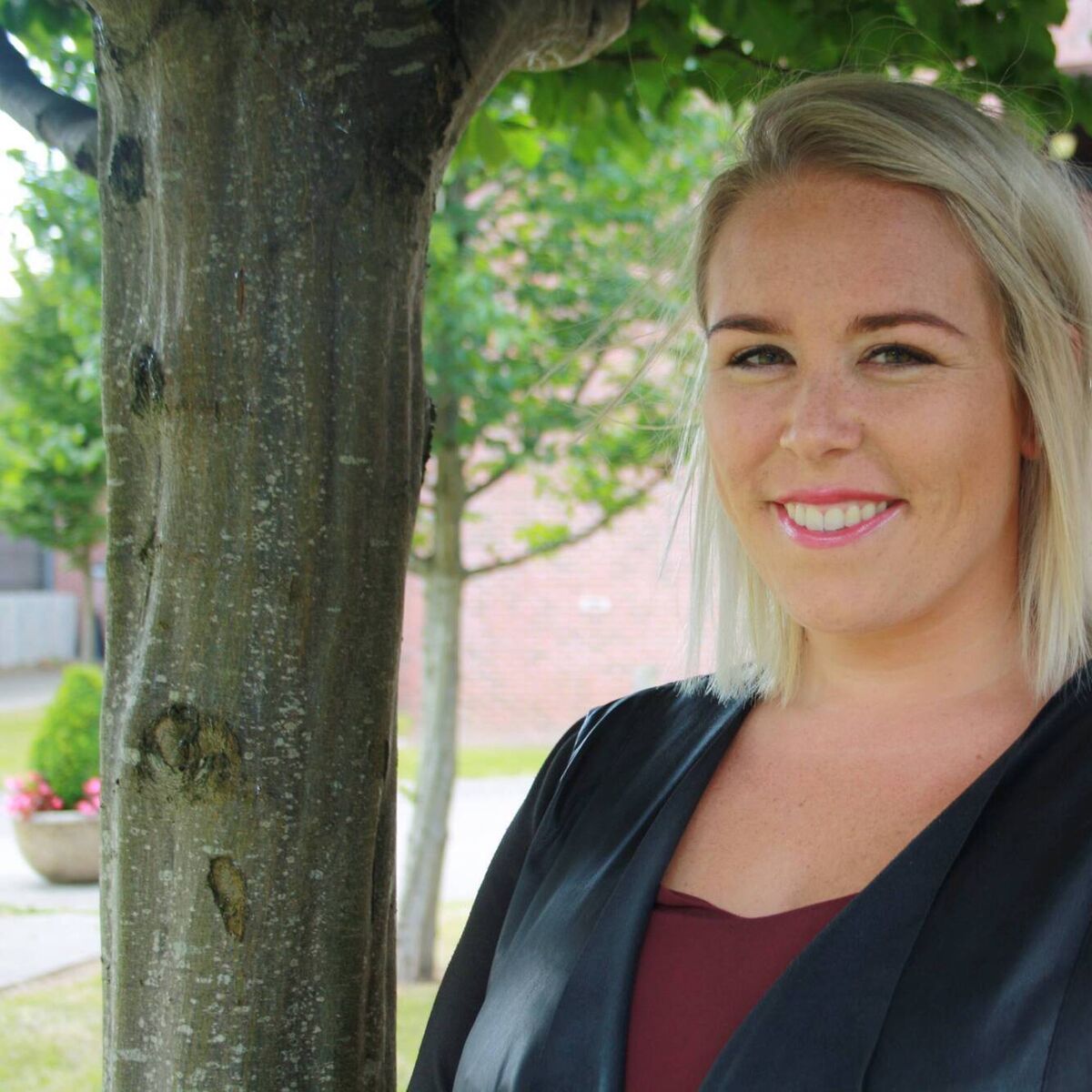 Christine Nolan's Instagram, Twitter & Facebook on IDCrawl
