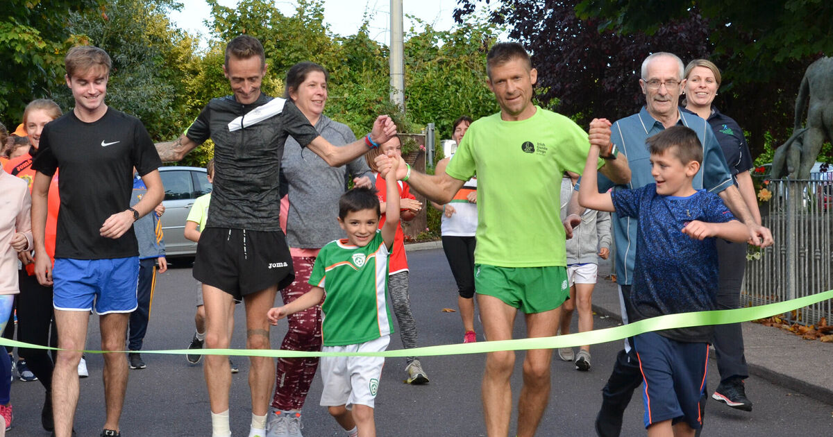 Marathon man Alex O'Shea completes 32 marathons in 16 days