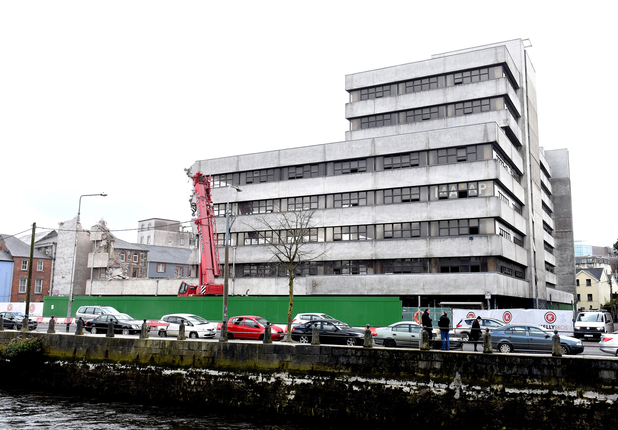 Video & Pictures: Demolition of the old tax office on Sullivan's Quay