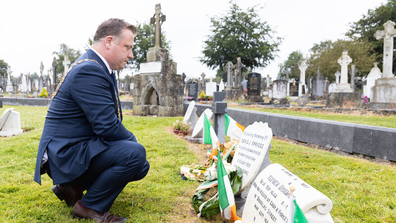 Lord Mayor of Cork marks centenary of death of Cork IRA volunteer