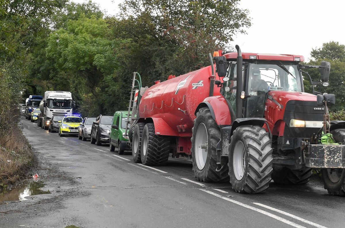 200 trucks and cars join slow protest on Cork road