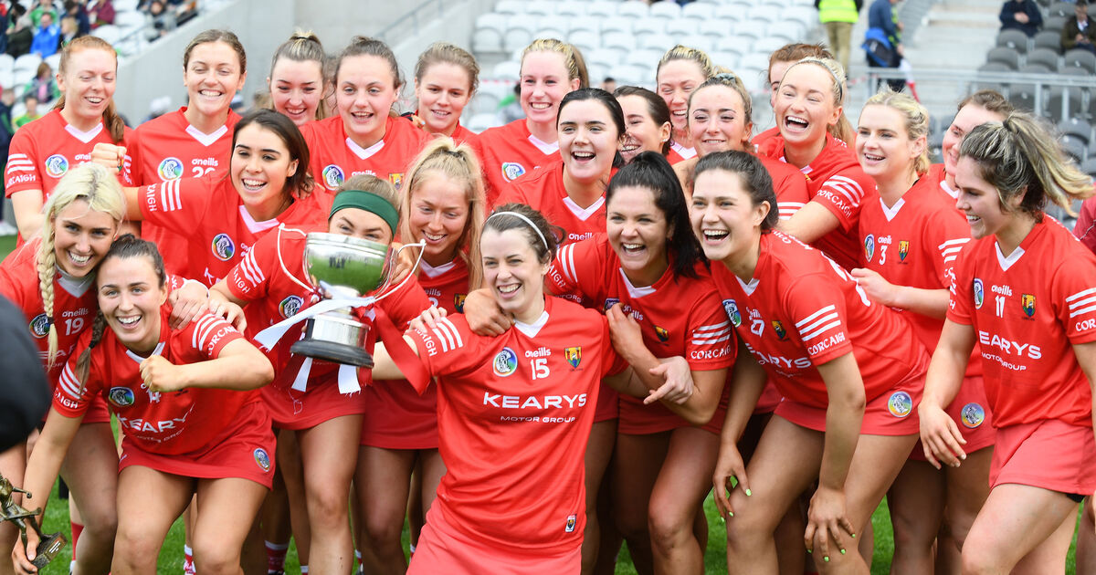 Cork intermediate camogie team celebrate Munster title at Páirc Uí Chaoimh