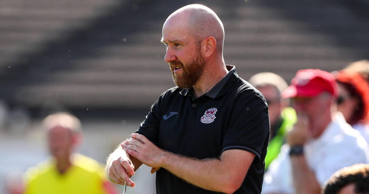Cobh look to put a dent in City’s league title bid