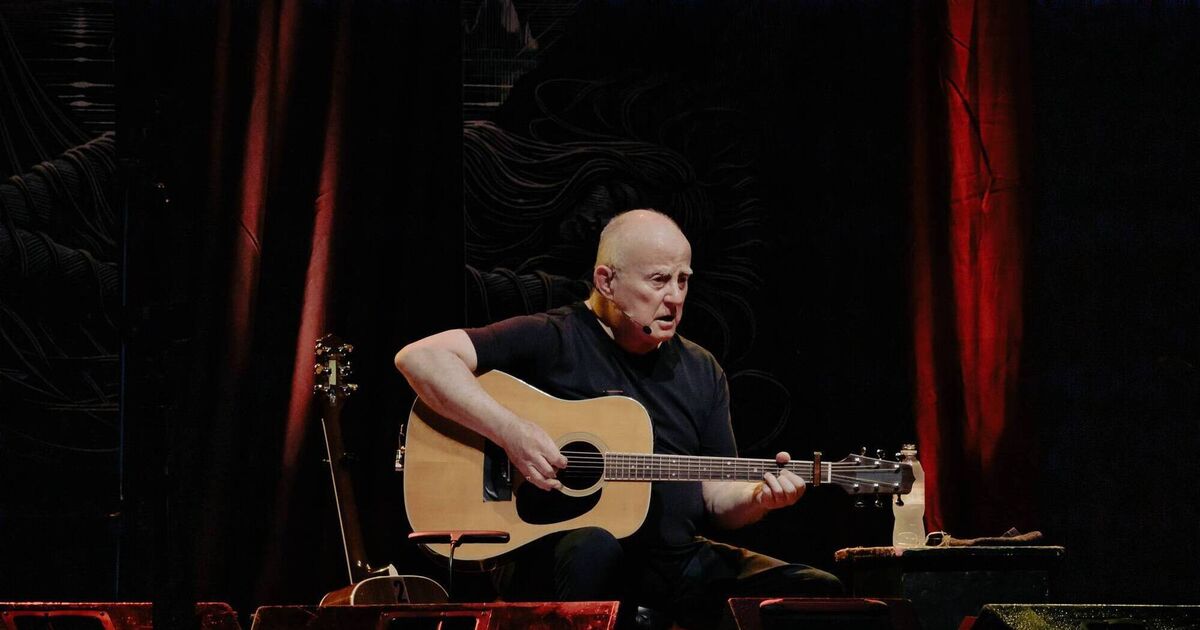 Christy Moore to play tribute gig for Don O'Leary and Cork Life Centre