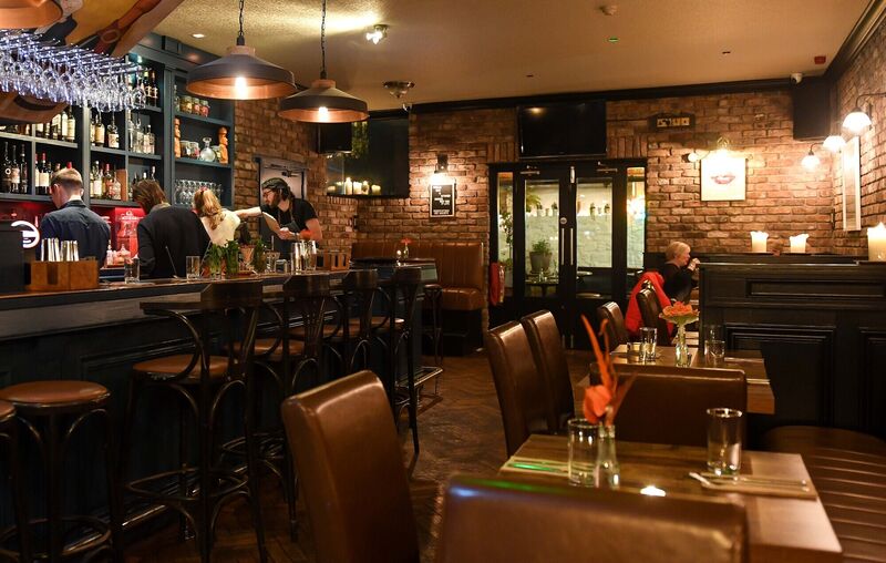 What are the the top 10 cocktail bars in Cork?