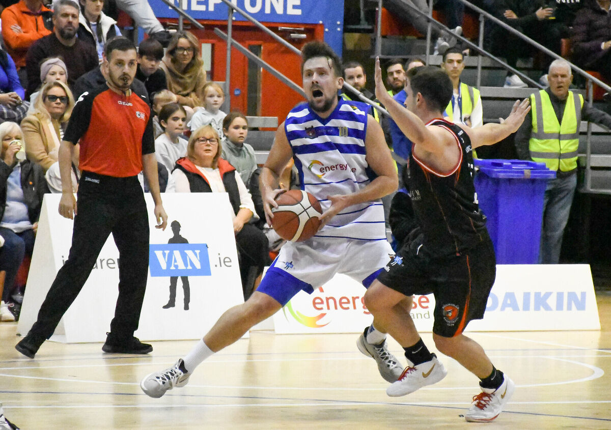 Neptune edge out Emporium in gripping Cork basketball derby in front of ...