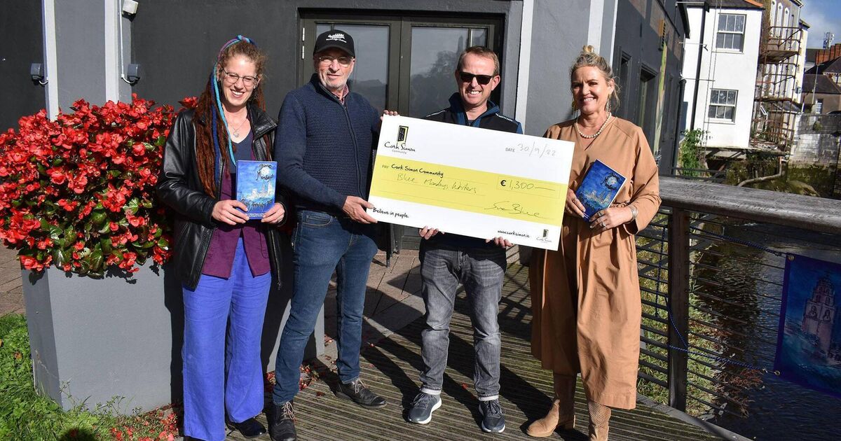 Poetry group raises €1,300 for Cork Simon through sale of anthology