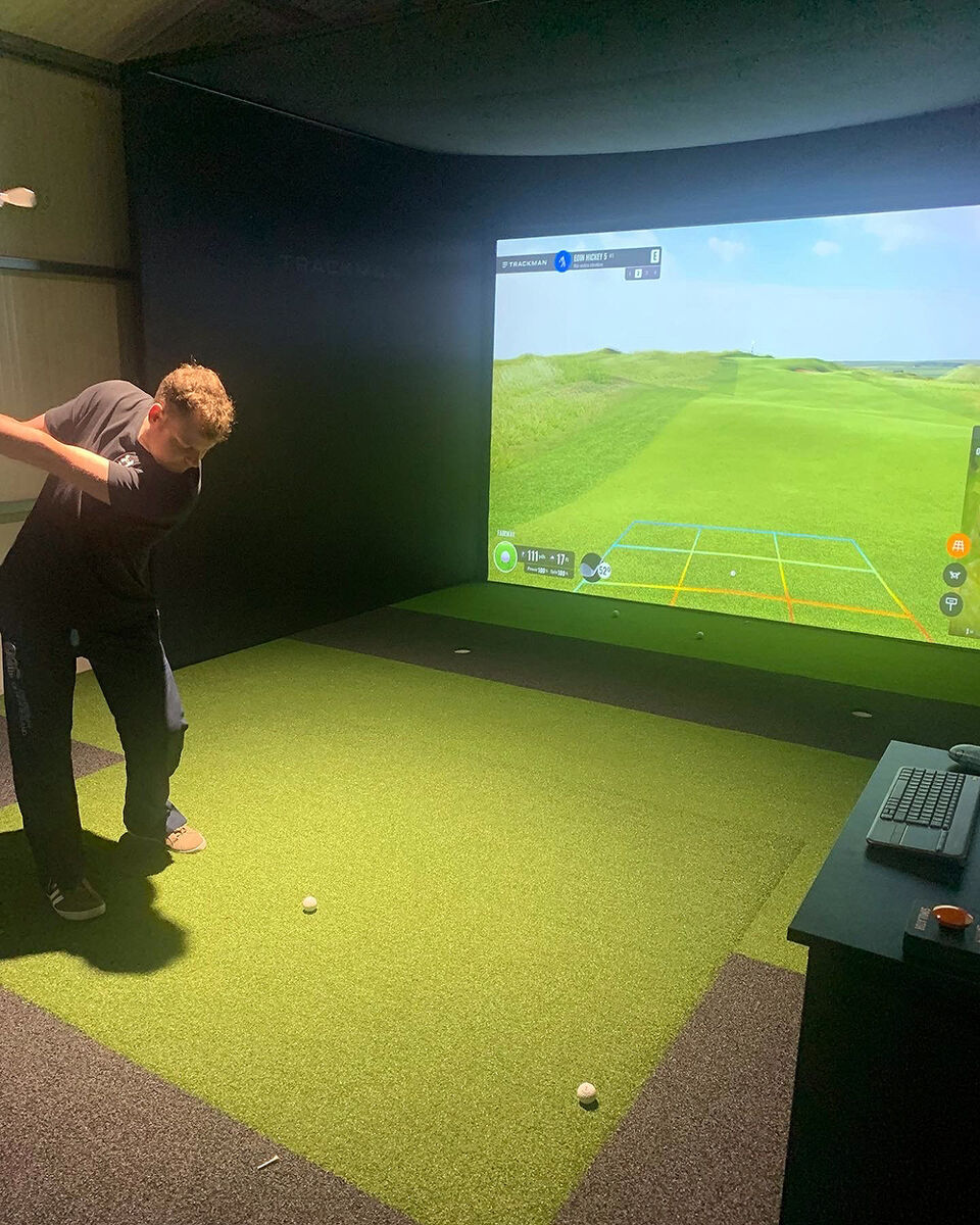 Mahon Golf Club unveils new Trackman Studio for indoor practice