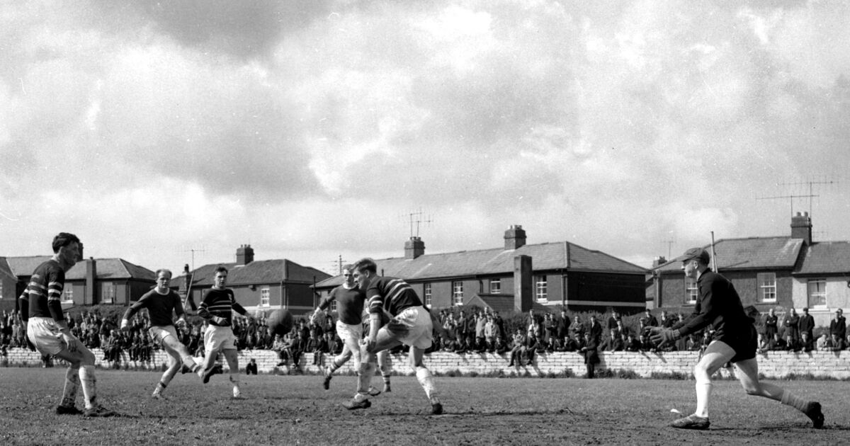 Ray Cowhie: Superb footballer, singer and family man