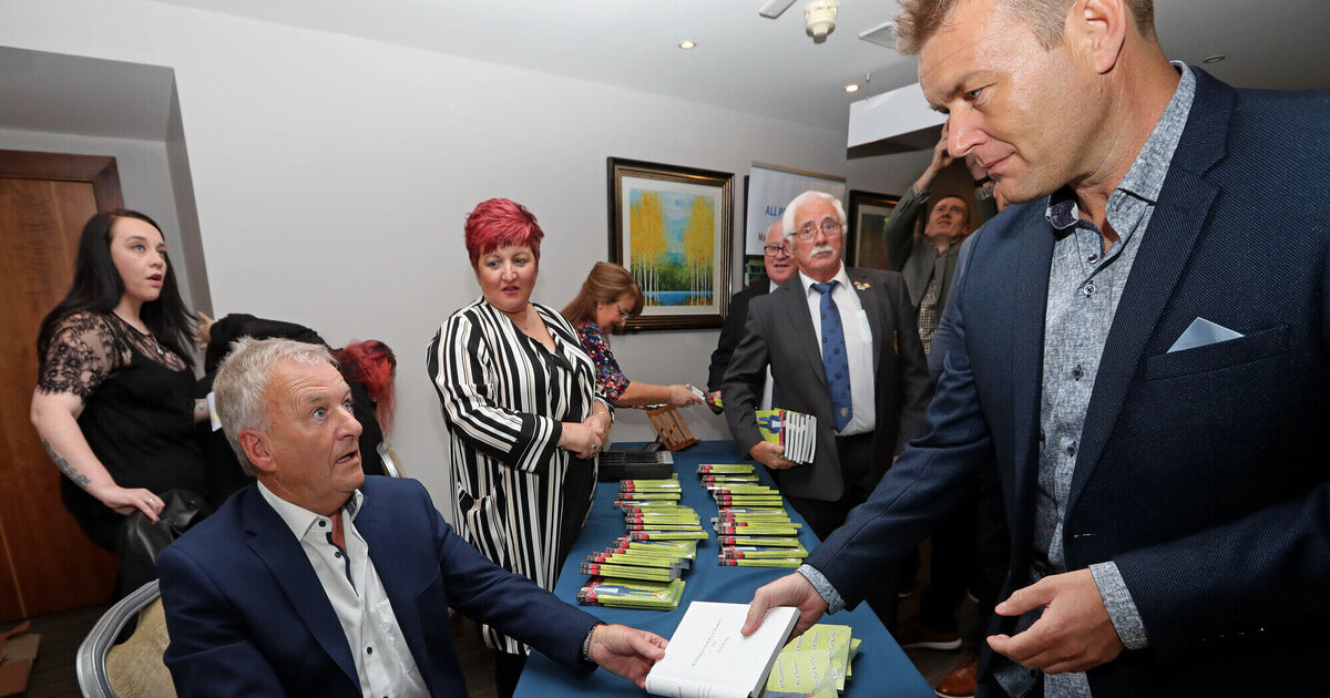 Former referee Pat Kelly brings his game to book