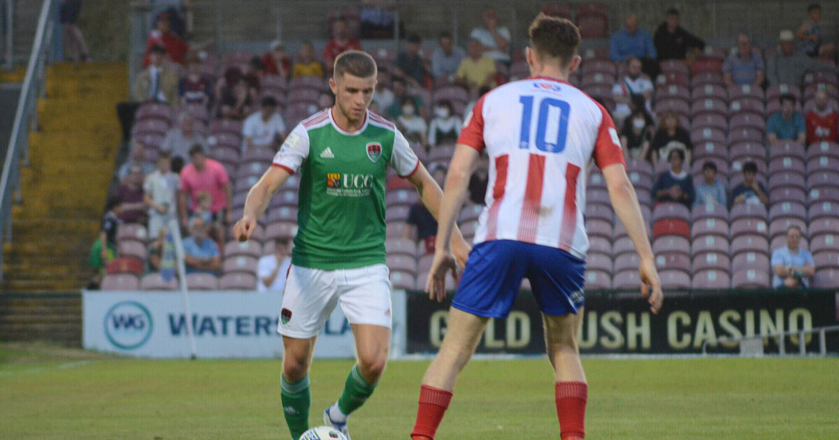 Kinsale’s Darragh Crowley signs new deal at Cork City