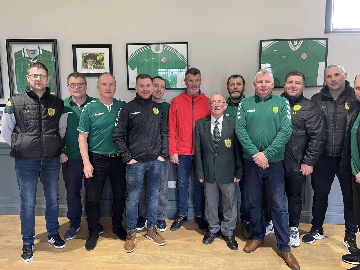 PICTURES: Roy returns to his roots: Keano brings Neville and Carragher ...