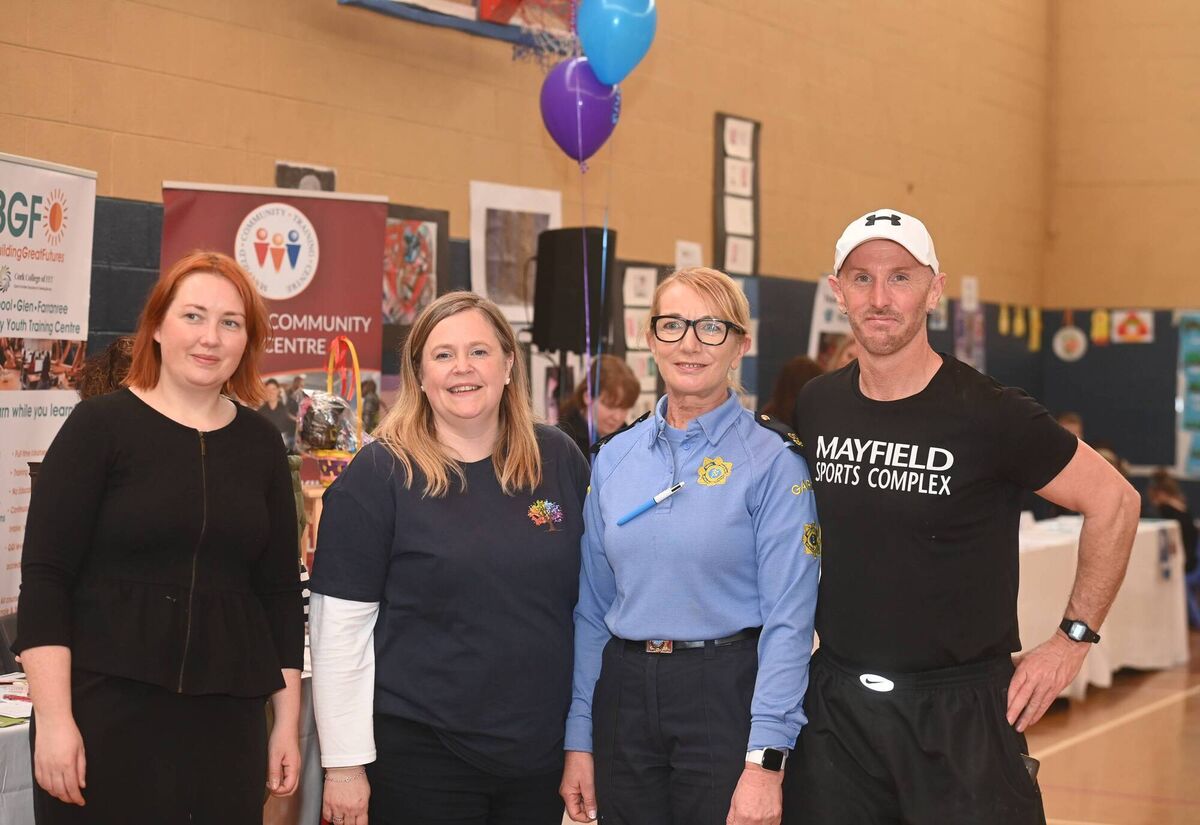 Pictures: Mayfield pays tribute to Garda Helen for role in community