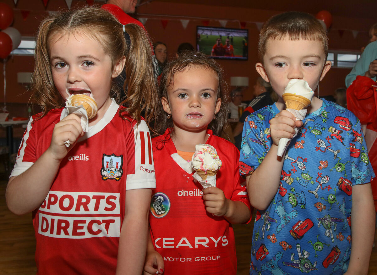 Pictures: Knocknaheeny welcomes camogie heroes home