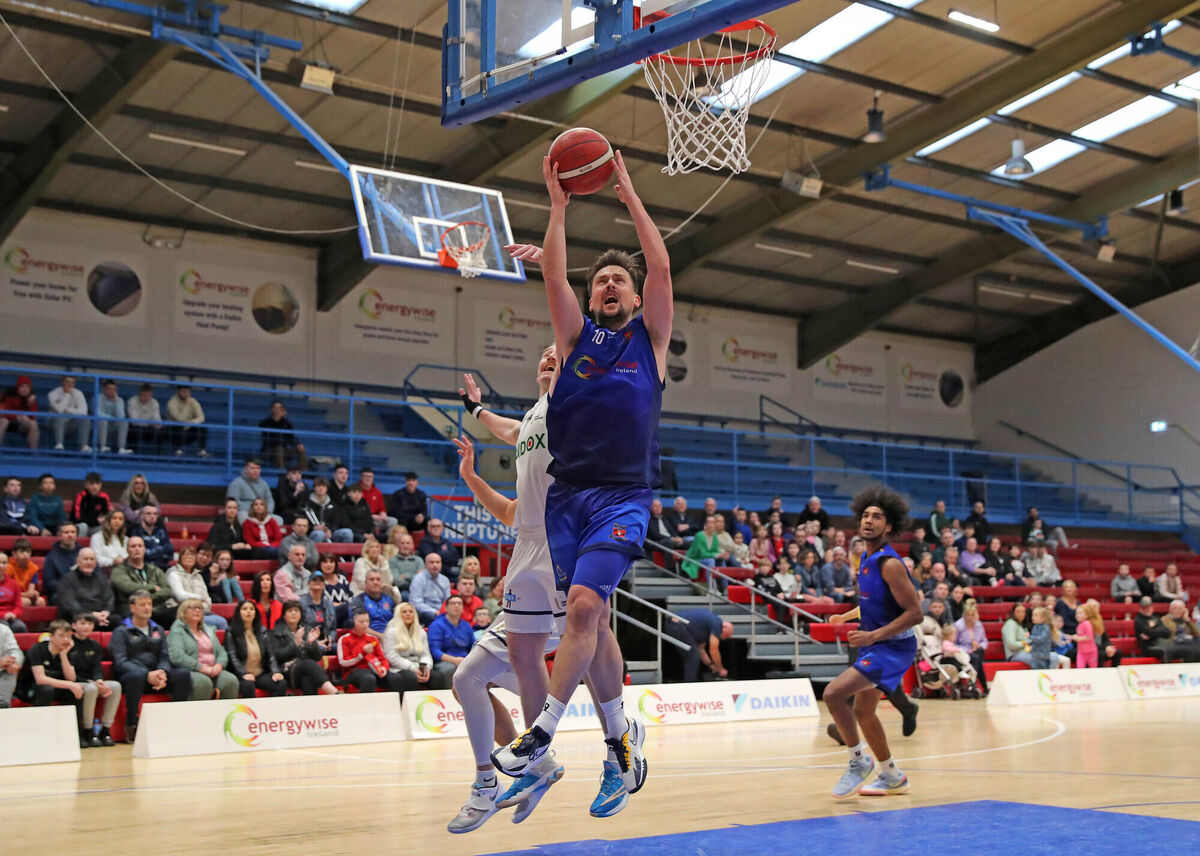 Neptune basketballers back on track with win over Ulster University