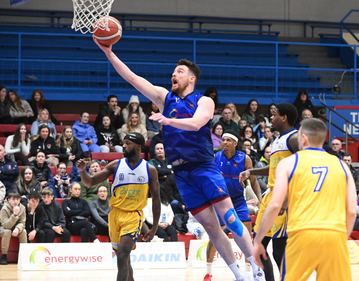 Heaphy and Blount help Neptune get back to winning ways in the Super League