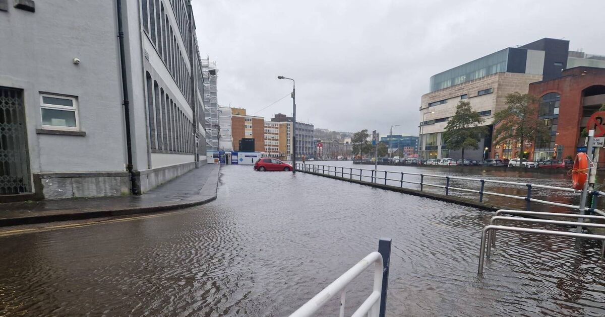 Cork City Council issues weekend flood warning for city centre
