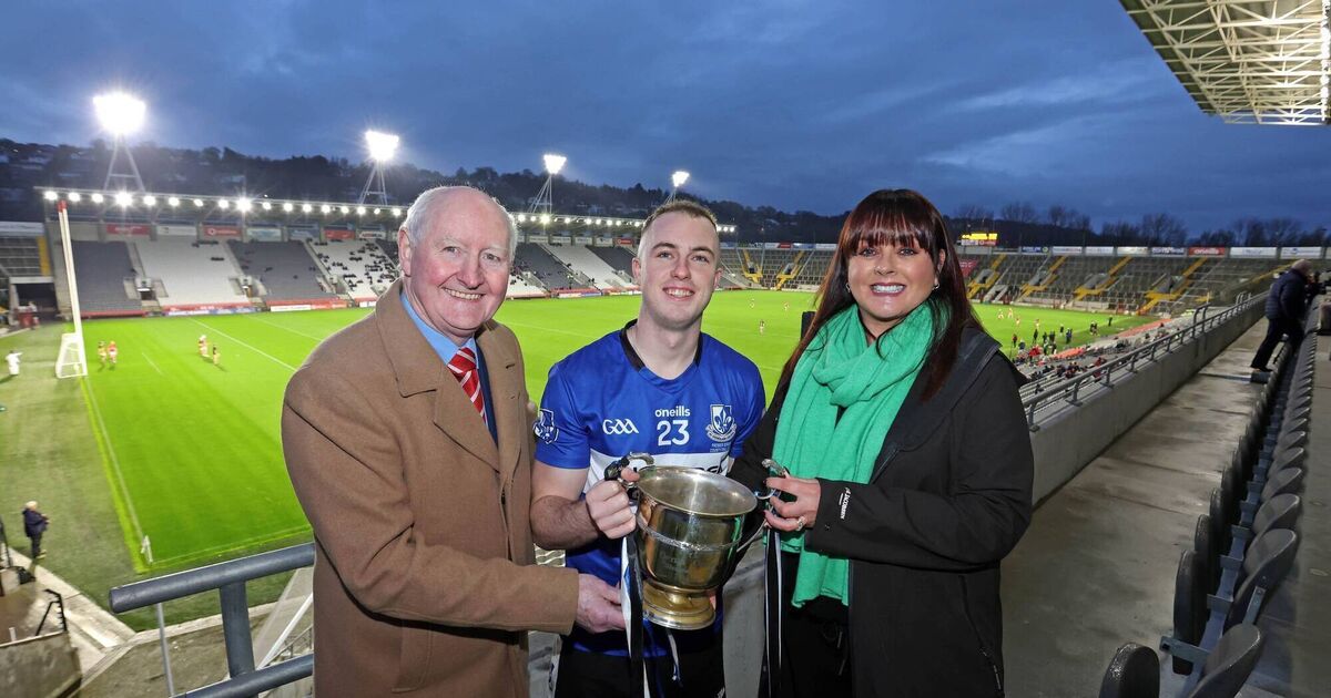 Daniel Hogan and Bryan Murphy impress as Sars open league defence with ...