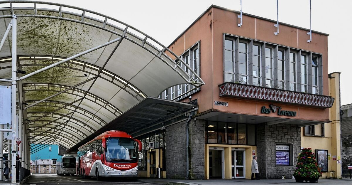 Minister Ryan says efforts under way to improve Cork bus service