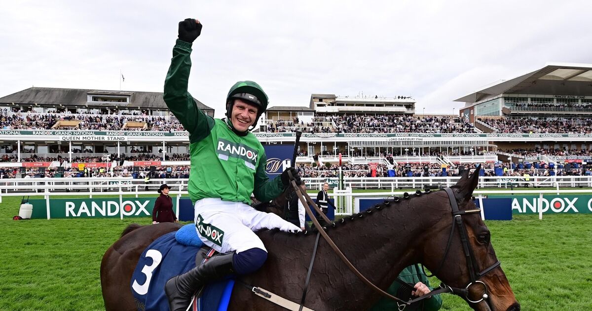 Paul Townend on the double as Sir Gino wins for Cork owners Joe and ...