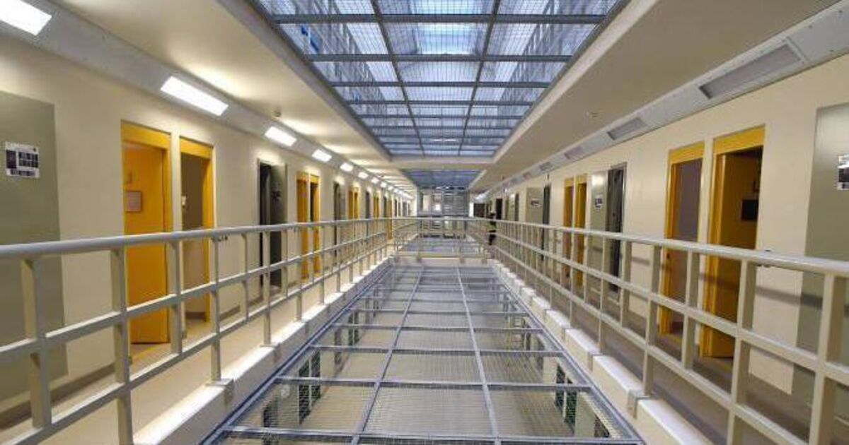 Record breaking inmate numbers at Cork prison 'poses clear risks', says ...