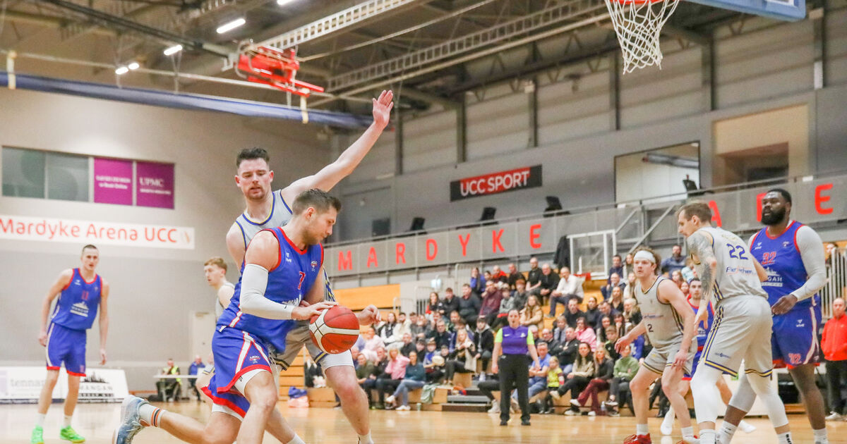 Neptune Stadium hosts crunch National Cup clashes as Ballincollig head ...