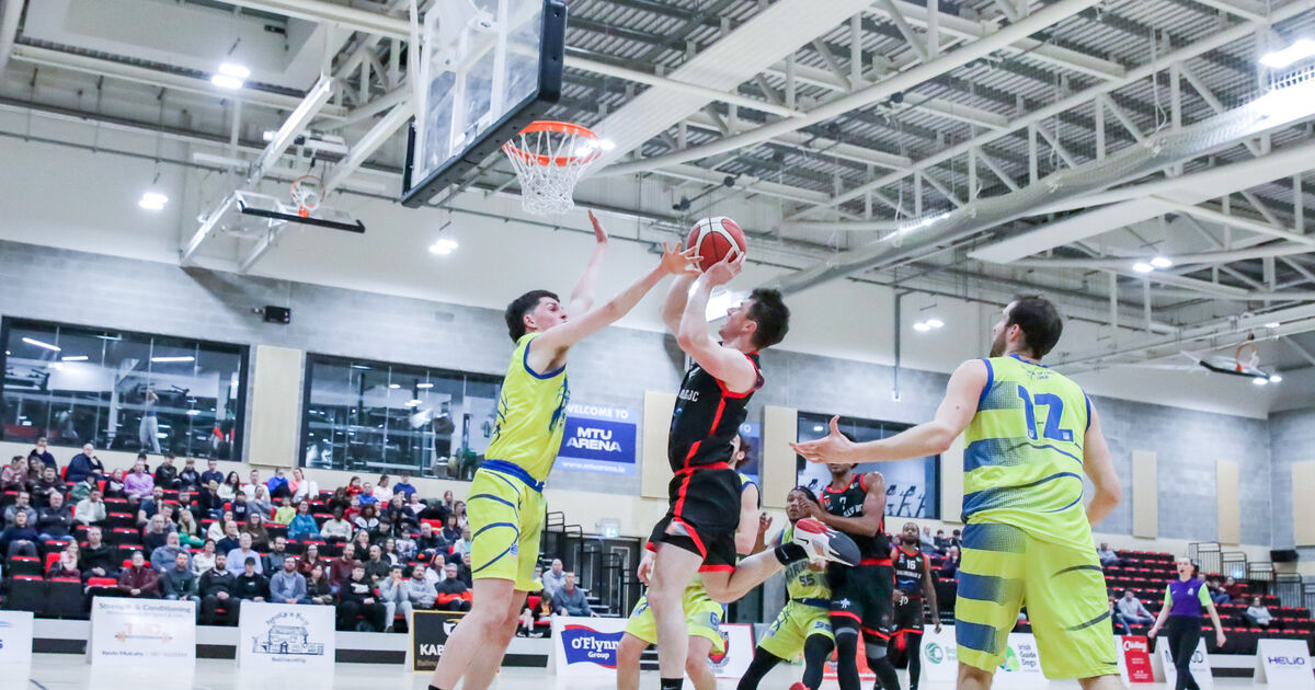 Ballincollig basketballers suffer Super League blow against UCD Marian
