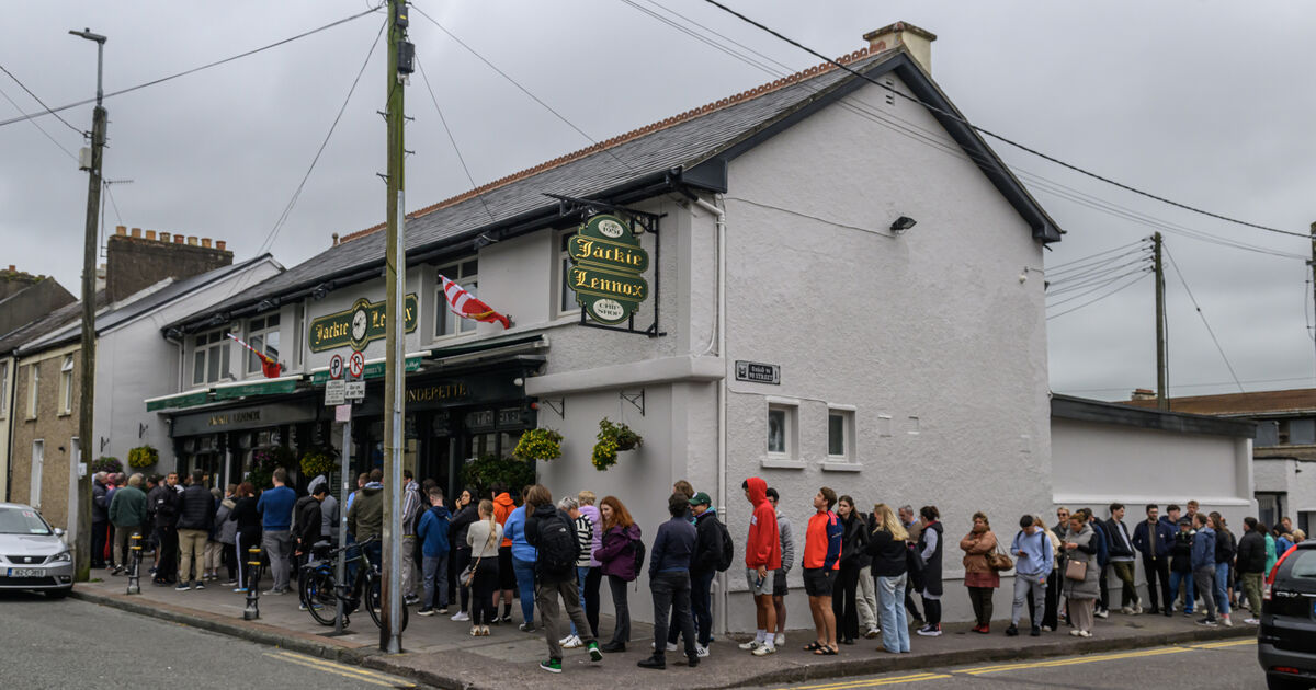 Cork fast food chain snaps up former Lennox’s building