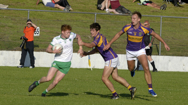 Reshma rechu hot sexy video strip down, don a raincoat, a