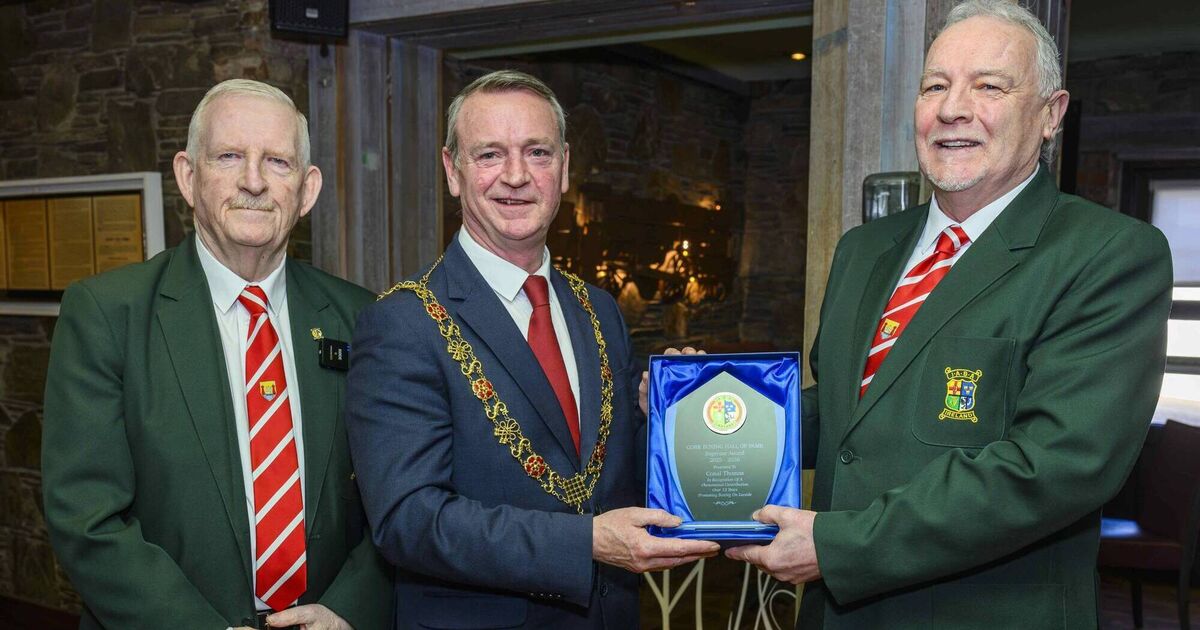 Conal Thomas presented with Cork boxing's premier accolade: the supreme ...